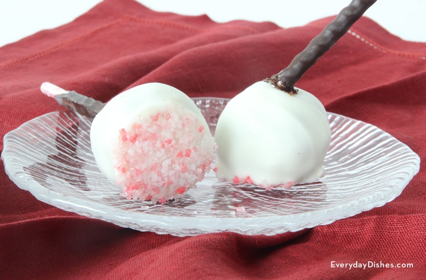 Christmas cake pops recipe - Everyday Dishes