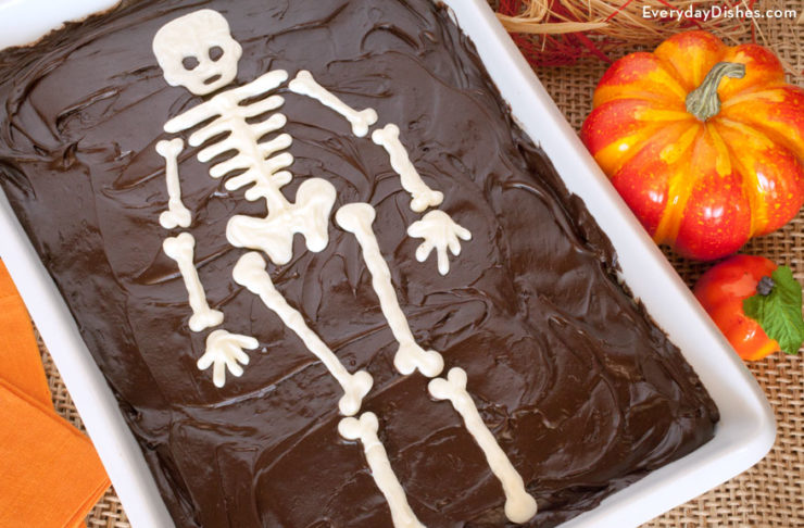 Cake with Printable Skeleton Template For Halloween